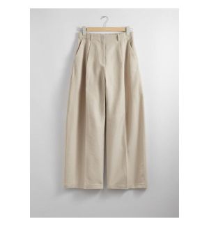 Beige Hose kombinieren: 10 angesagte Stylings