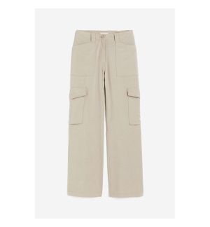 Beige Hose kombinieren: 10 angesagte Stylings