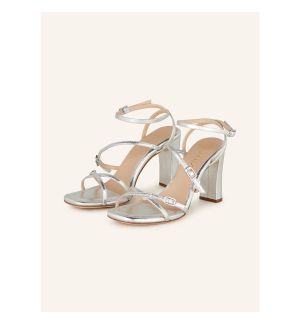 Deaonlyfans bokep holly describes herself as a plump and