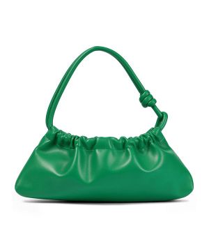 Mode-Trend 2022: Die Trapeze Pouch ist als Handtasche angesagt