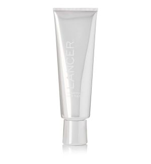 Pickel an Po und Oberschenkel: Die besten Mittel und Tipps