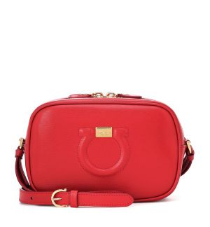 Taschen-Trend: Die schönsten Modelle in Rot im Herbst 2020
