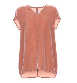 Samt in Altrosa: Blush Velvet ist der Trend für den Herbst