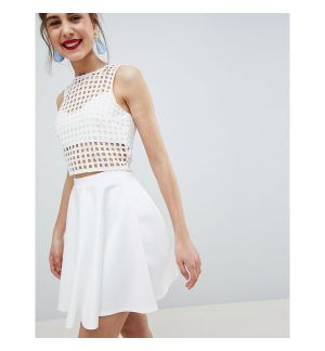 Styling-Trick: So wirken sexy Mini-Röcke stilvoll und edel