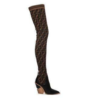 Angled Heels: der neue Stiefel-Trend im Jahr 2019 | ELLE