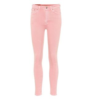 Fashion-Trend: Jeans in Rosa? Ja, das sieht gut aus – so geht's!