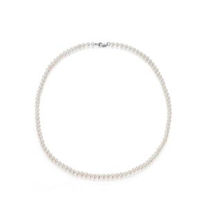 Schmuck-Trend: Perlenketten modern kombinieren – nicht spießig!