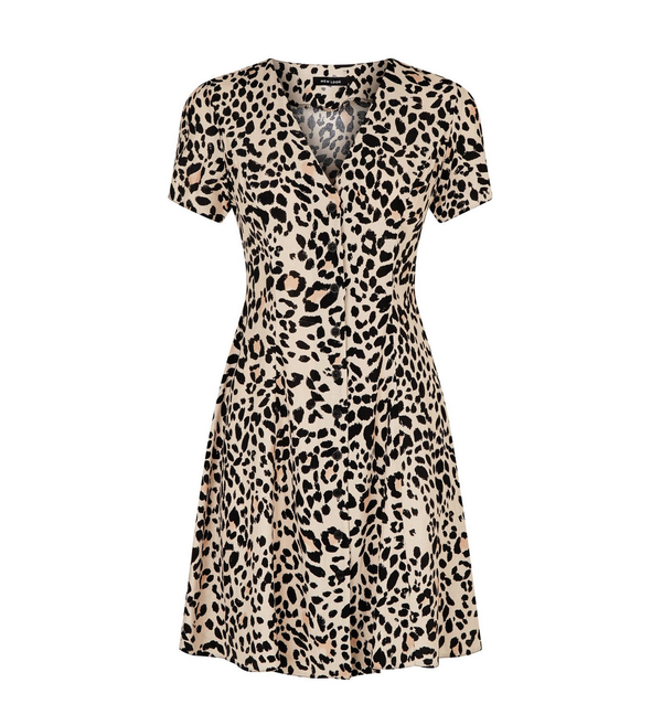 Das Leo-Kleid von New Look lieben alle Blogger - hier schnell shoppen