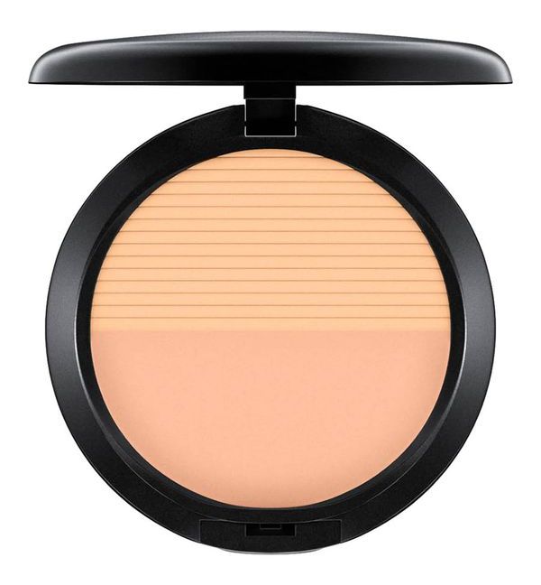 Puder-Foundations sorgen für einen makellosen Teint | ELLE