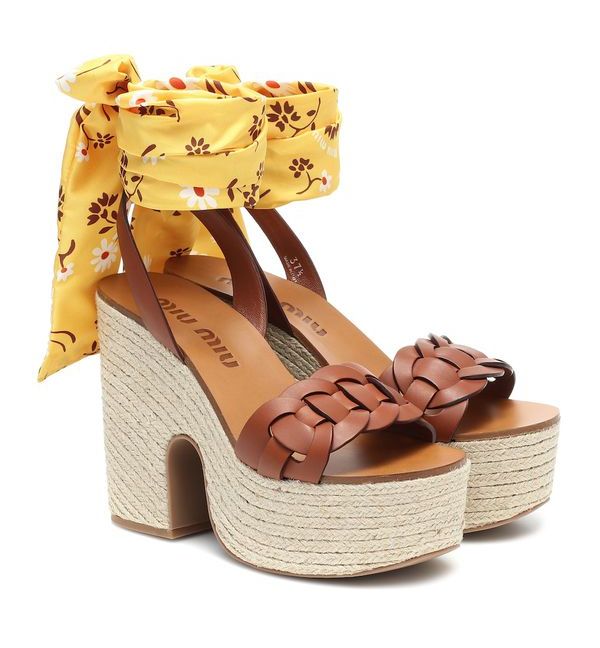 Sandalen mit Bast-Sohle: Diesen Schuh-Trend braucht man für den Sommer